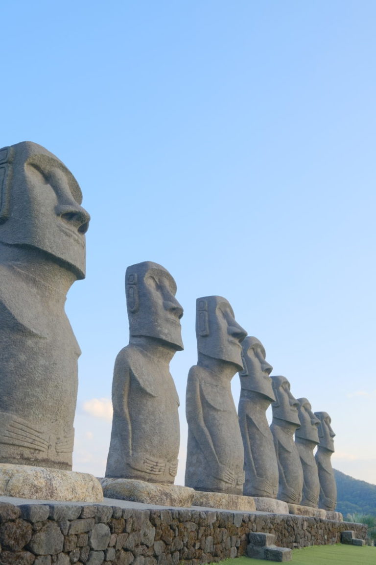 【宮崎観光】日本でももモアイが見れる！？サンメッセ日南のモアイ像 | ひとり旅diary